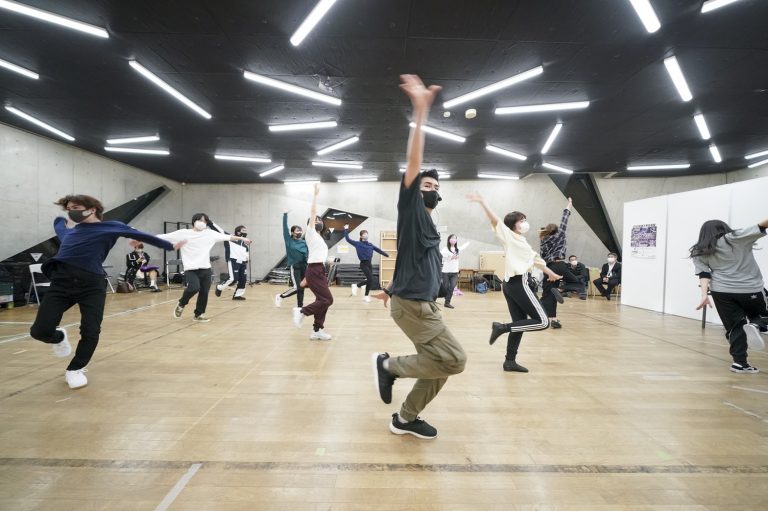 【4校合同1Dayオープンスクール】CRE8BOY 山川雄紀によるレッスンが開催されました☆★ | よしもとパフォーミングアカデミー｜新たなエンターテインメントの可能性を創出する吉本興業の学院